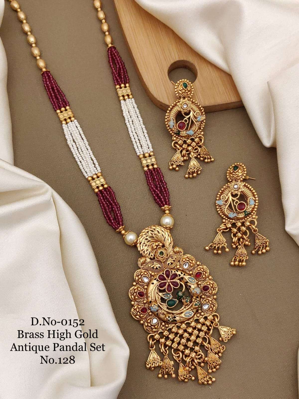 Women's fashion jewellery store